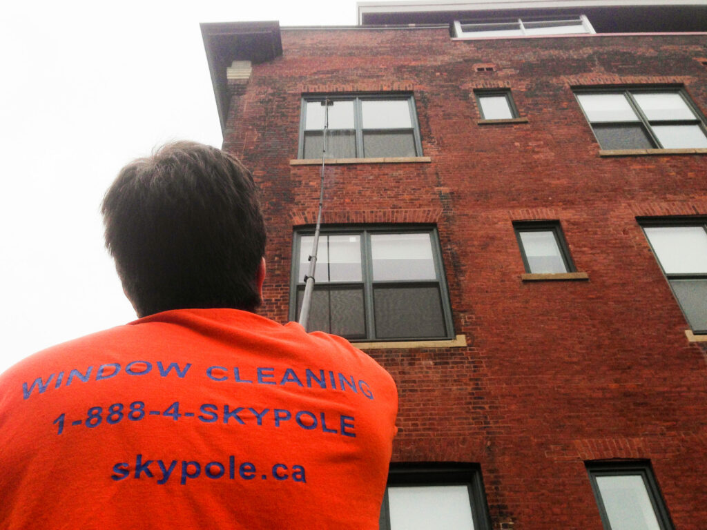 Get A Quick Window Cleaning Estimate in Toronto!