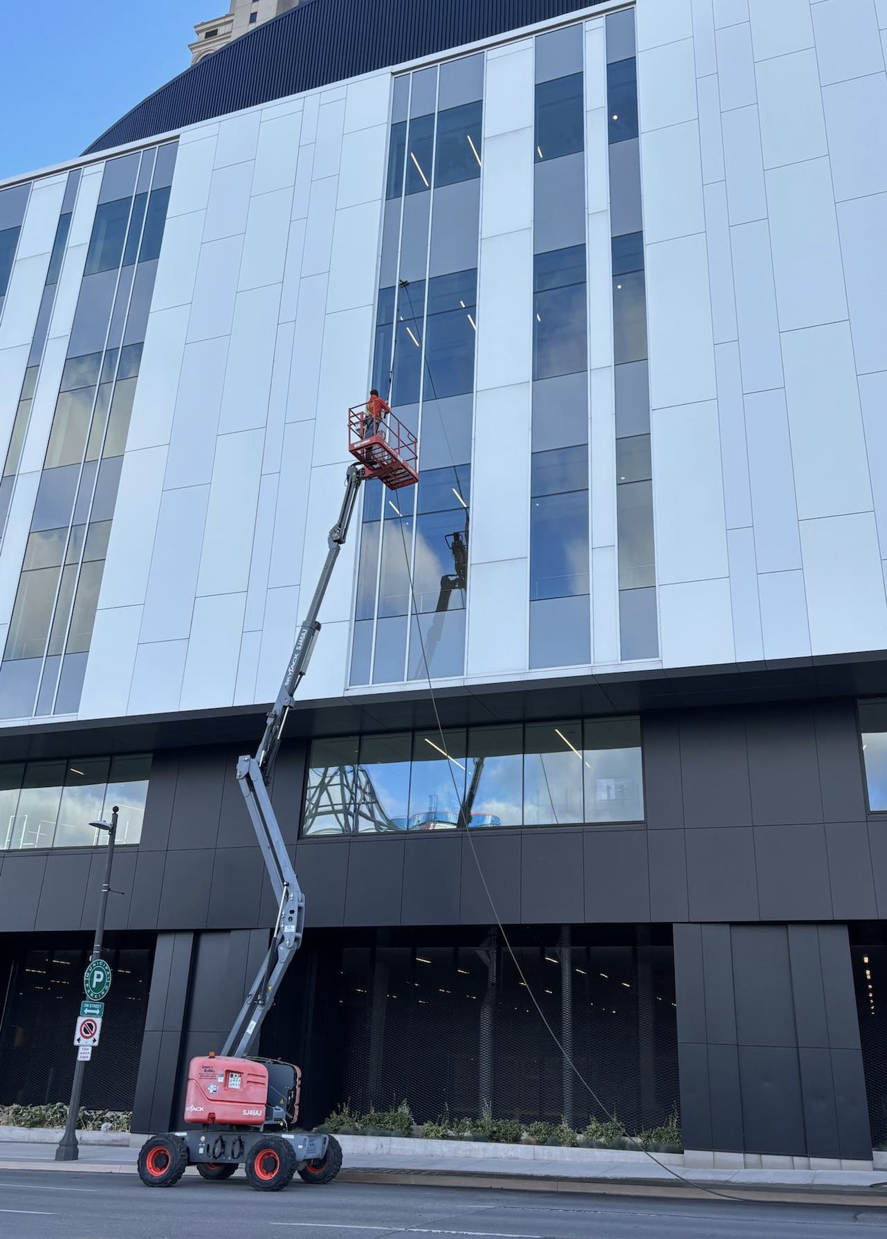Window Cleaning at Fallsview Entertainment Centre